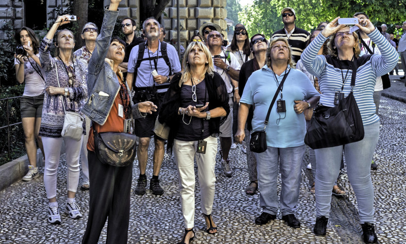 Escapade Across Europe with Contiki - TourRadar