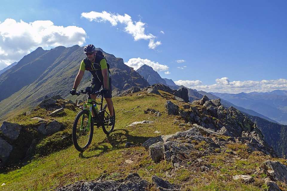 A Guide To Cycling Around Italy - Days to Come
