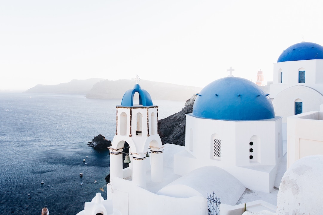 What to Wear in Greece in Summer: The Ultimate Packing List - Days to Come